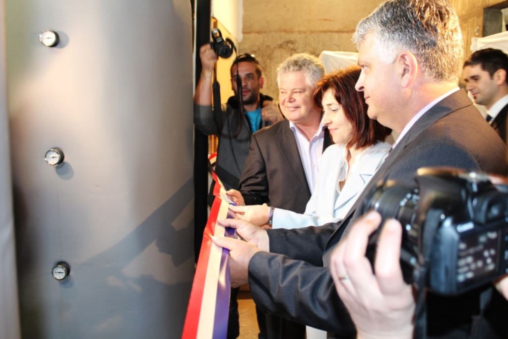 Otvoreno prvo solarno postrojenje za hlađenje - Dura